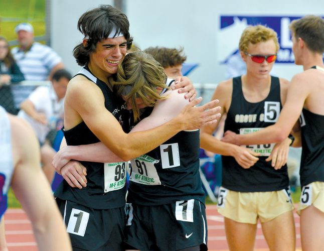 CC boys relay team wins gold | News, Sports, Jobs - Altoona Mirror